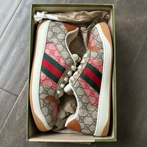 Gucci | Shoes | Womens Screener Leather Gg Sneakers Size 39 Brand New ...
